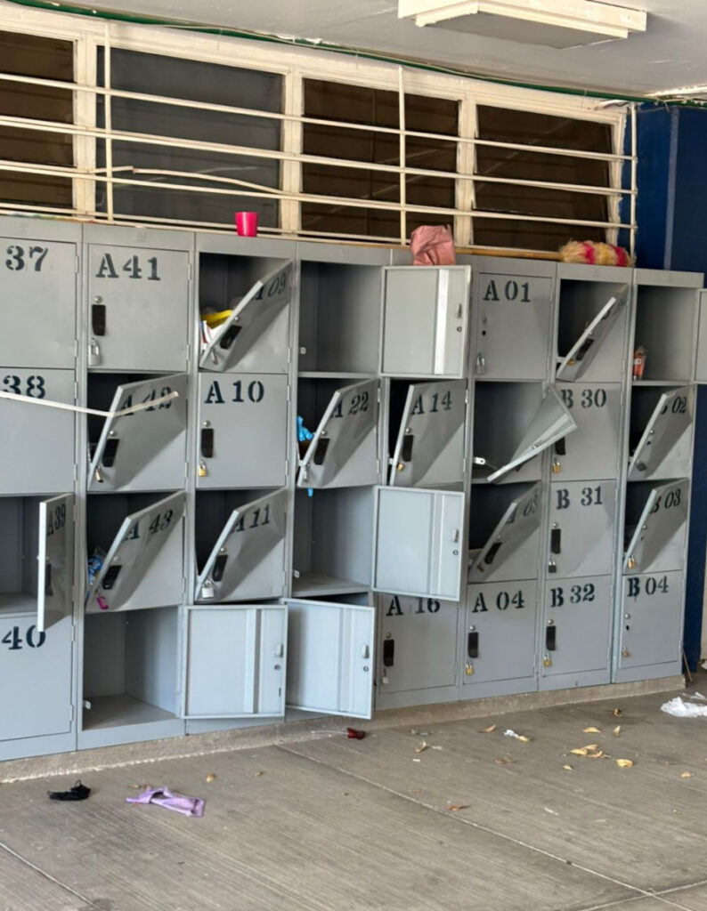 Ola de saqueos en facultades de la UABJO; roban equipo, reactivos y ...